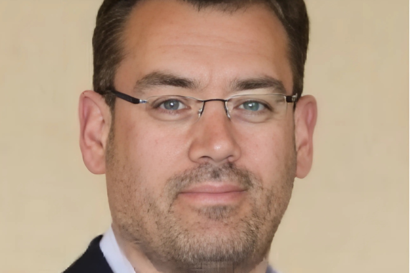 50 istorijų 50 metų: George Patterson '94, ASSIST direktorių valdyba | ASSIST Scholars